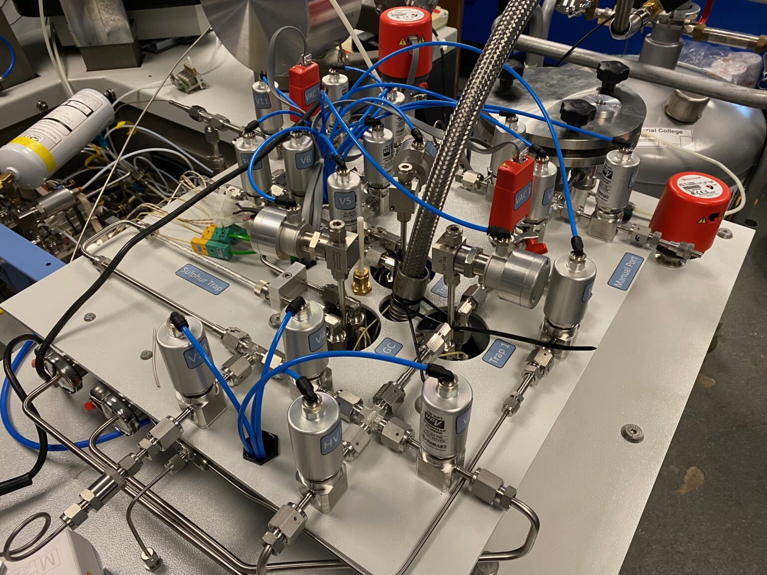 Clumped Isotopes: What they Are and How they Are Measured – John Lab