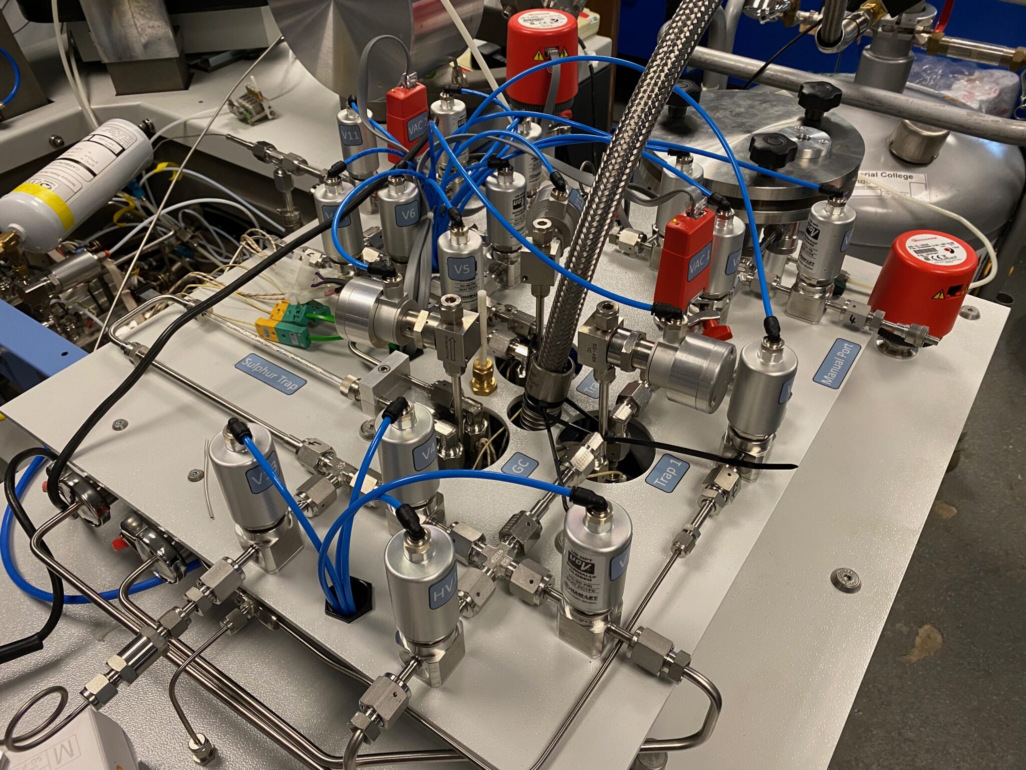 Clumped Isotopes: What they Are and How they Are Measured – John Lab